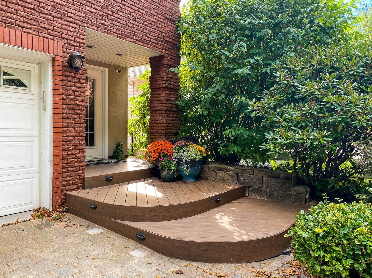 Deck with Cascading Stairs | Photo Gallery